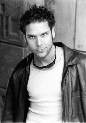OMG, he's naked: Dane Cook - OMG.BLOG