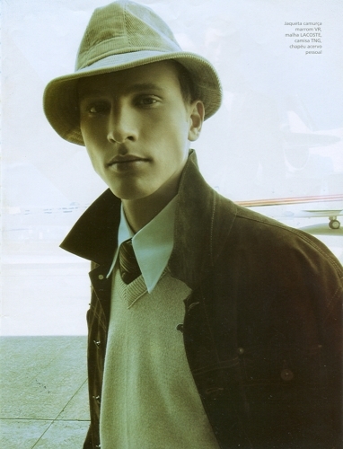 OMG, he's naked: Alex Schultz - OMG.BLOG