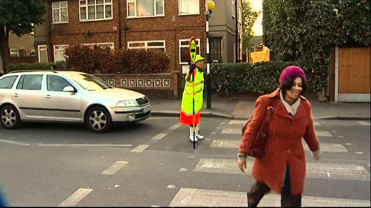 OMG, if you're happy and you know it: Dancing lollipop lady Arlene ...