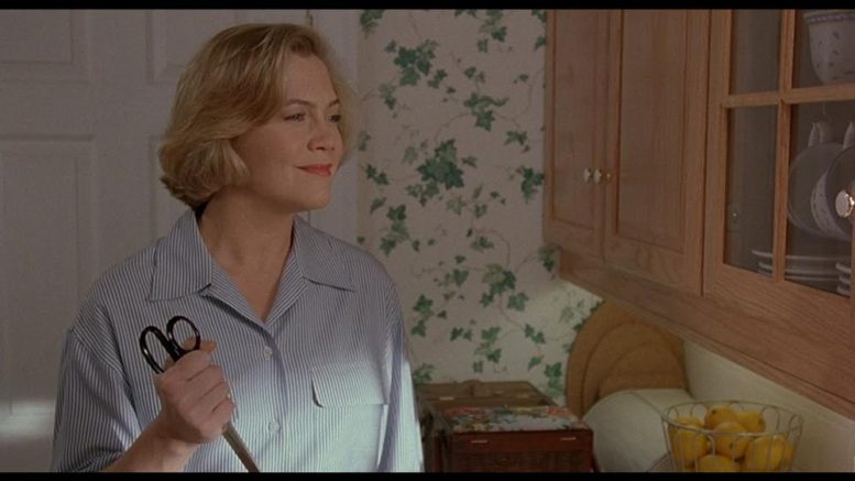 OMG, a contest: Serial Mom on Blu-ray - OMG.BLOG