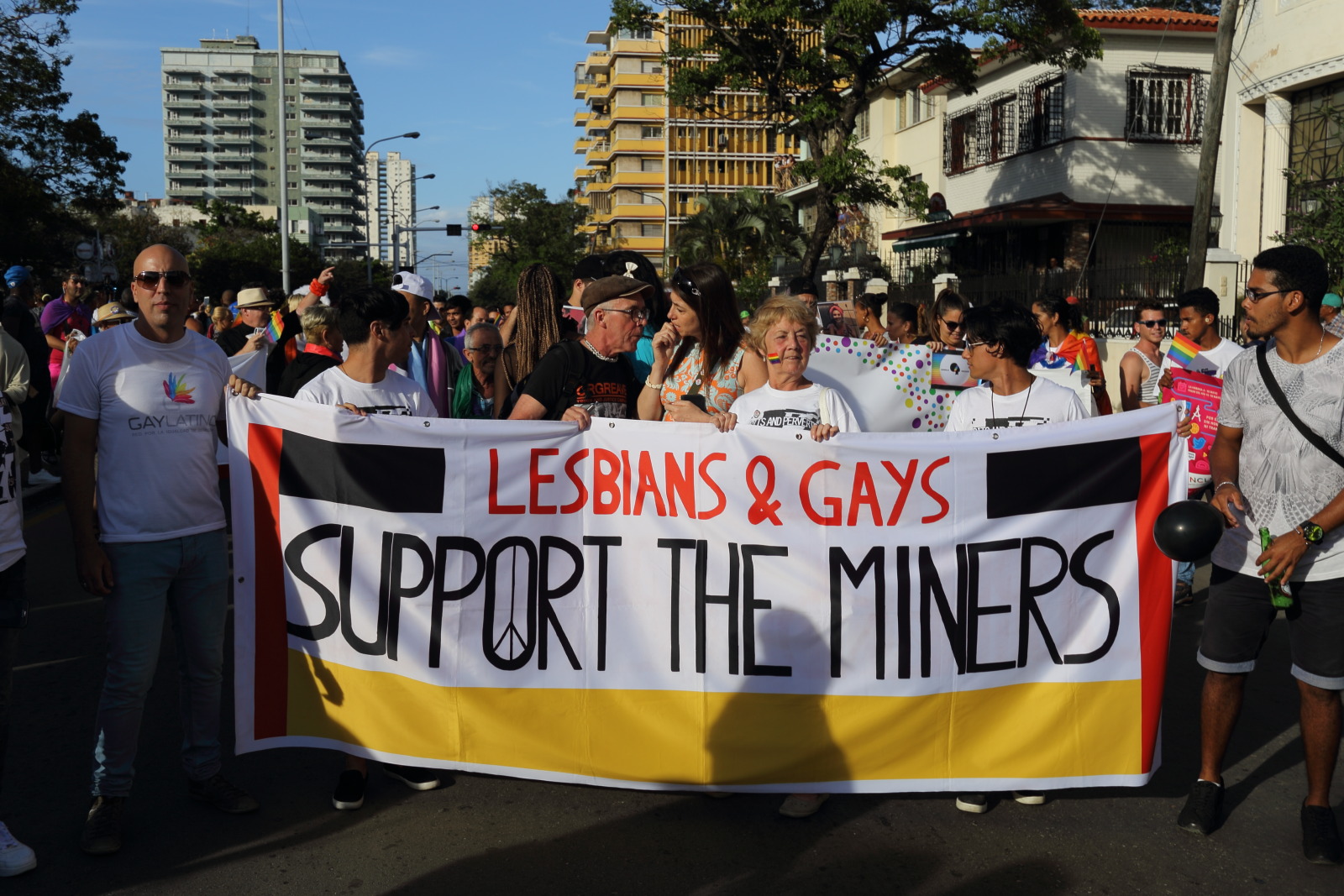 OMG, Cuba takes to the streets as it celebrates annual parade against ...
