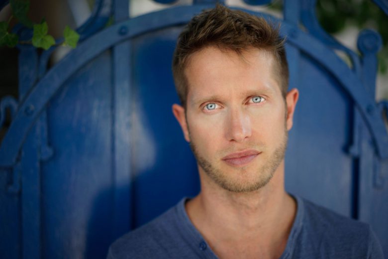 OMG, he's naked: Bernhard Bozian in 'The Midas Touch' - OMG.BLOG