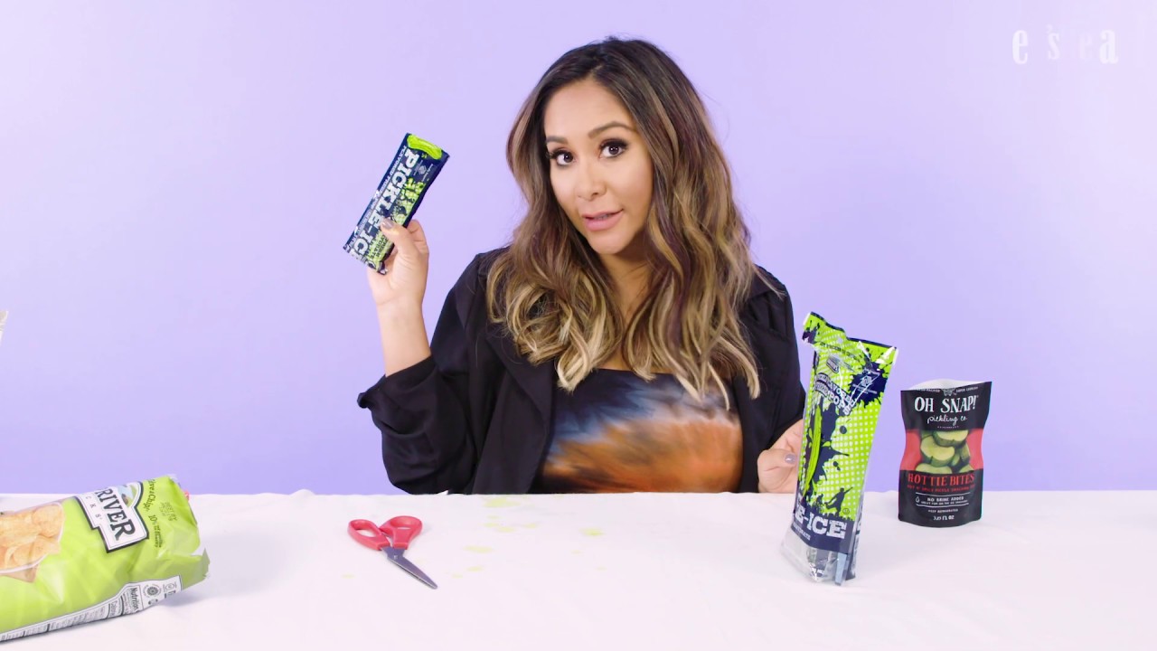 OMG, WATCH: Snooki taste tests pickle-flavoured snacks with 'Women's ...