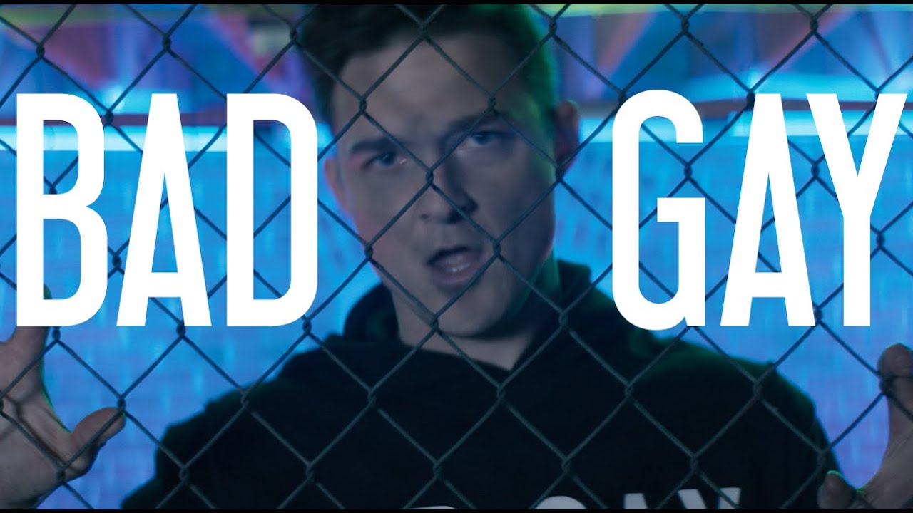 OMG, it's a FARCE! Sean Patrick Murray brings you the gay Billie Eilish ...