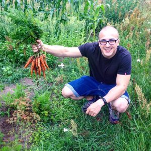 OMG, how savage: Vegan hunting photos - OMG.BLOG