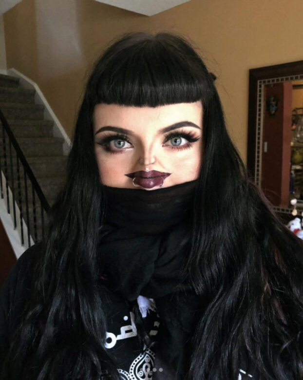 OMG, it's called FASHUN, look it up! The 'Tiny Face' Makeup Challenge ...