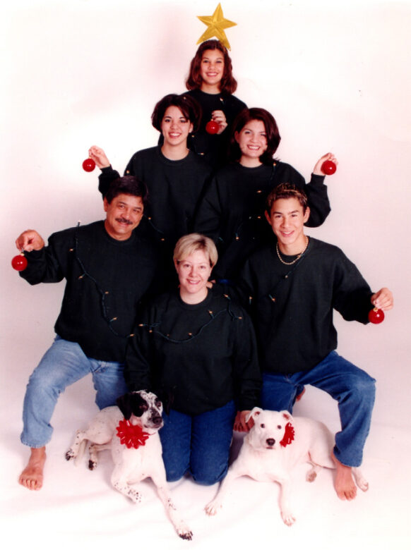 OMG, these awkward family Christmas photos will make you cringe - OMG.BLOG