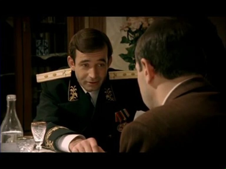 OMG, he's naked: Dmitriy Pevtsov in the Russian miniseries 'V Kruge Pervom' aka 'The First ...