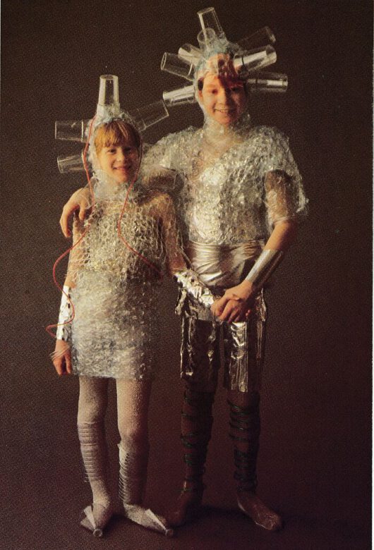 OMG, lady discovers homemade costume book from 1986 in trash featuring ...
