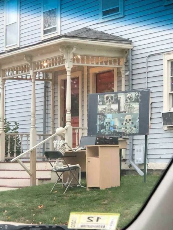 OMG, here are some of the most chilling Halloween decorating jobs you ...