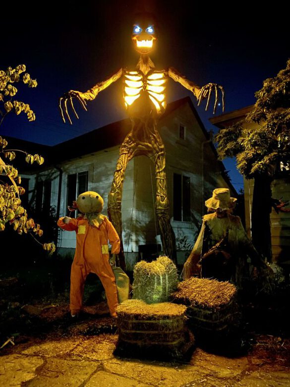 OMG, here are some of the most chilling Halloween decorating jobs you ...