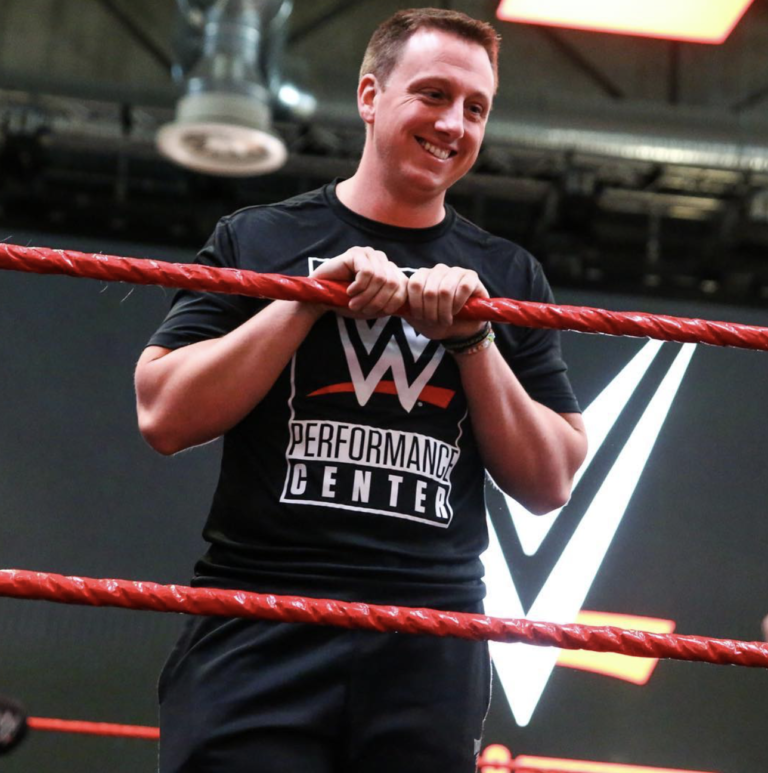 OMG, have you heard? WWE referee Shawn Bennett comes out! - OMG.BLOG