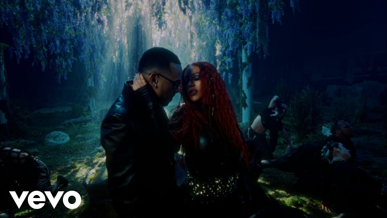 OMG, LISTEN TO THIS: Christina Aguilera drops new music 'Ozuna - Santo ...