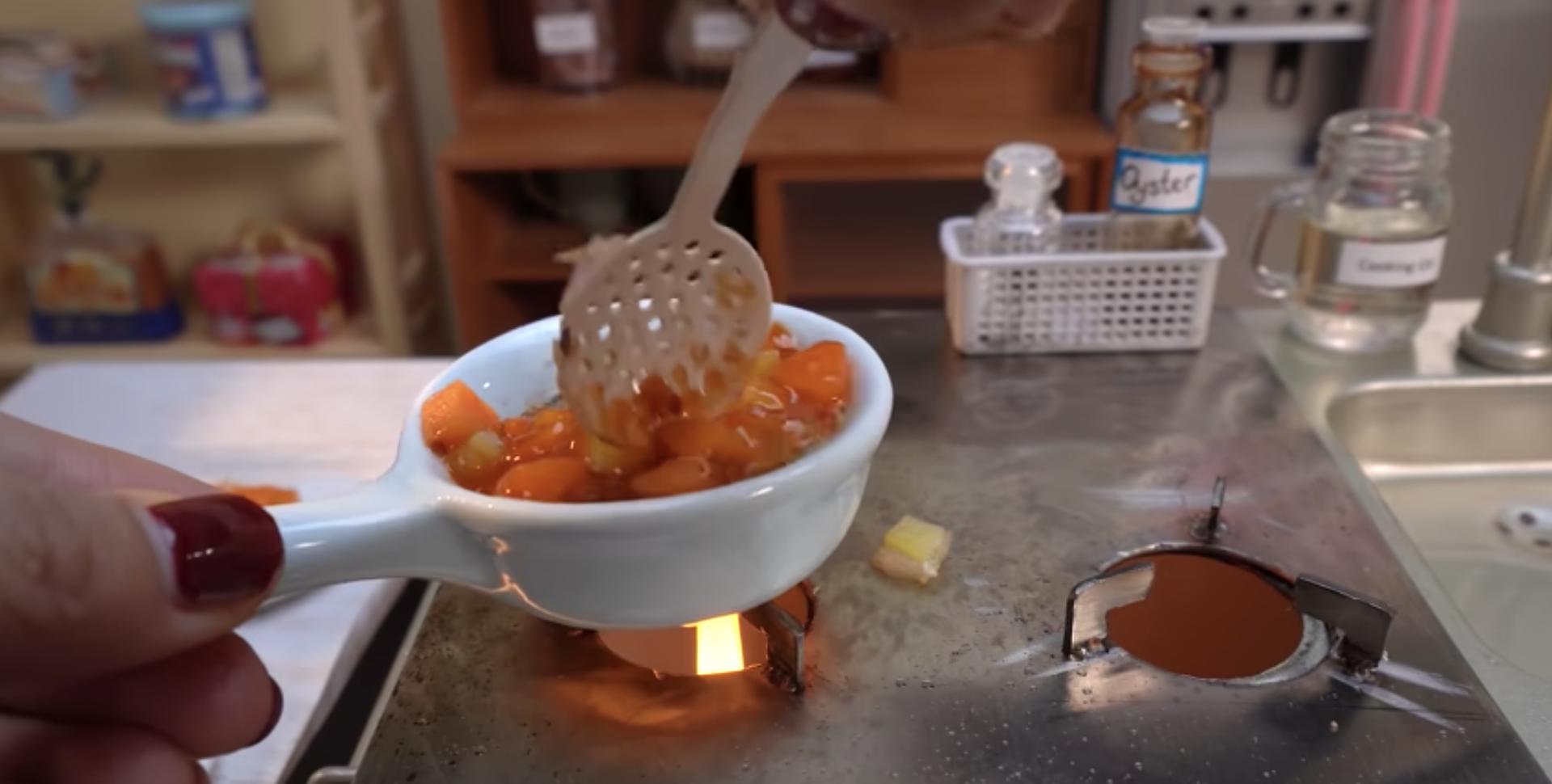 OMG, WATCH: The Best of Miniature Cooking - OMG.BLOG