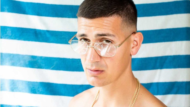 OMG, he's naked: Danish/Kurdish Singer Tobias Rahim goes full-frontal ...