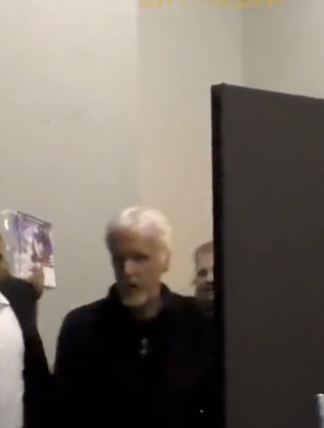 OMG, it's Monday! Hosted by James Cameron flipping off fans after ...
