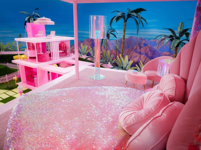 OMG, FIRST LOOK: New photos of Barbie's Dreamhouse set from the Barbie ...