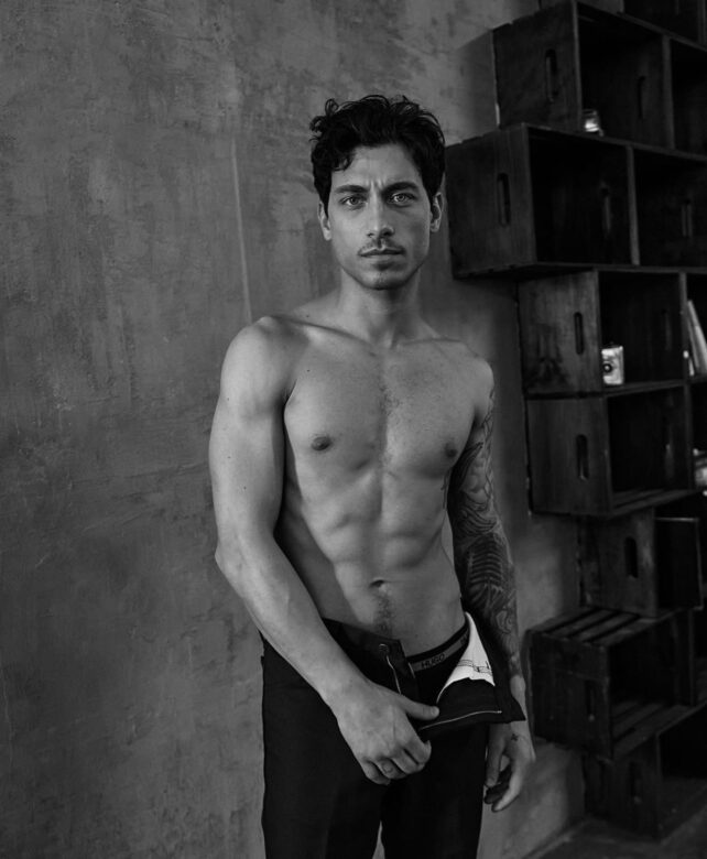 OMG, his butt: Riverdale's Rob Raco aka Joaquin - OMG.BLOG