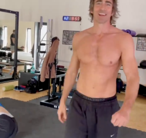 OMG, WATCH: Lee Pace rehearses stunts while shirtless during FOUNDATION ...